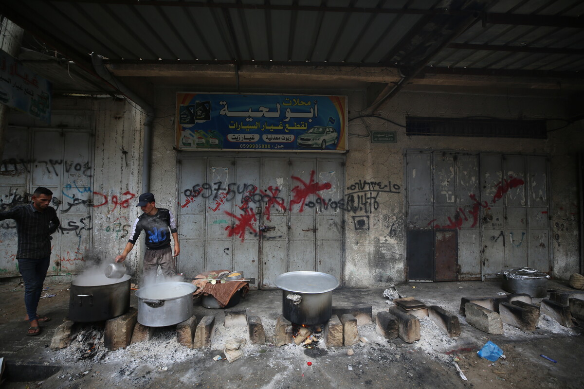 Catastrophic food shortages in Gaza force community kitchens to close ...